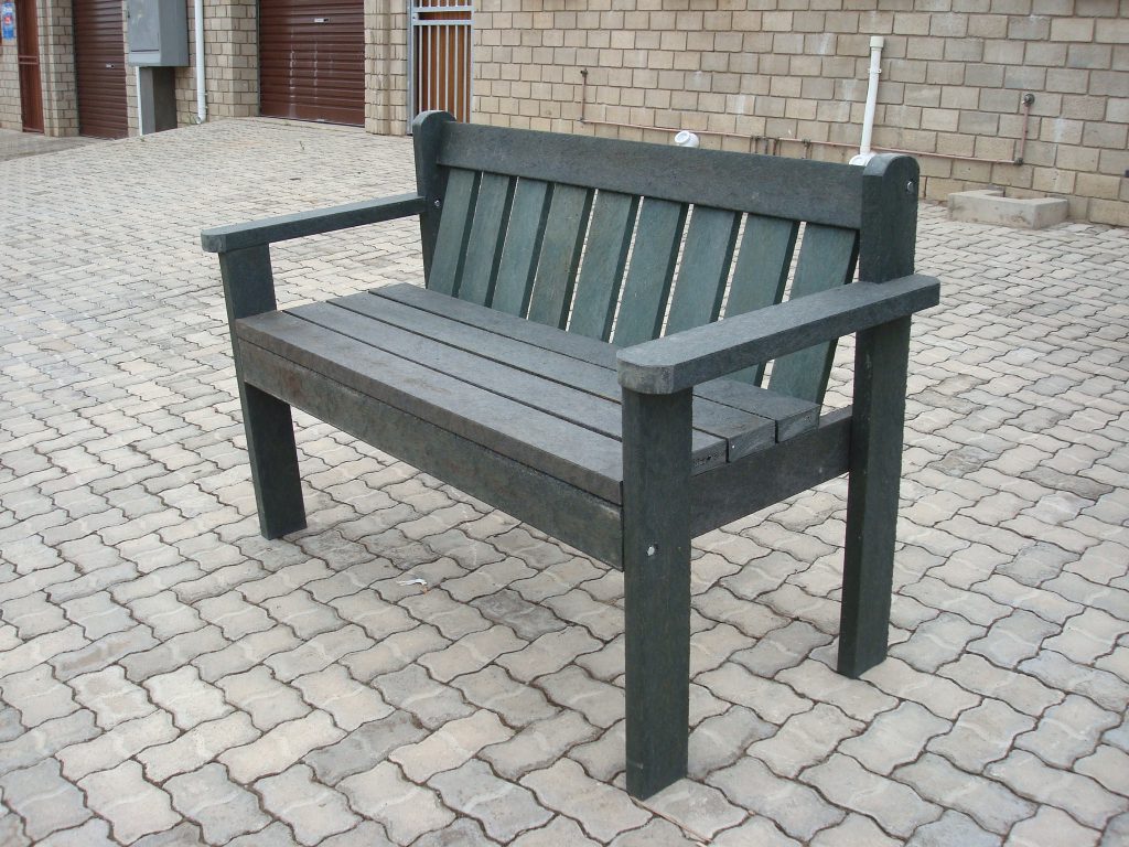 Queen Bench 1.3Mt 2-Seater - Forever Planks